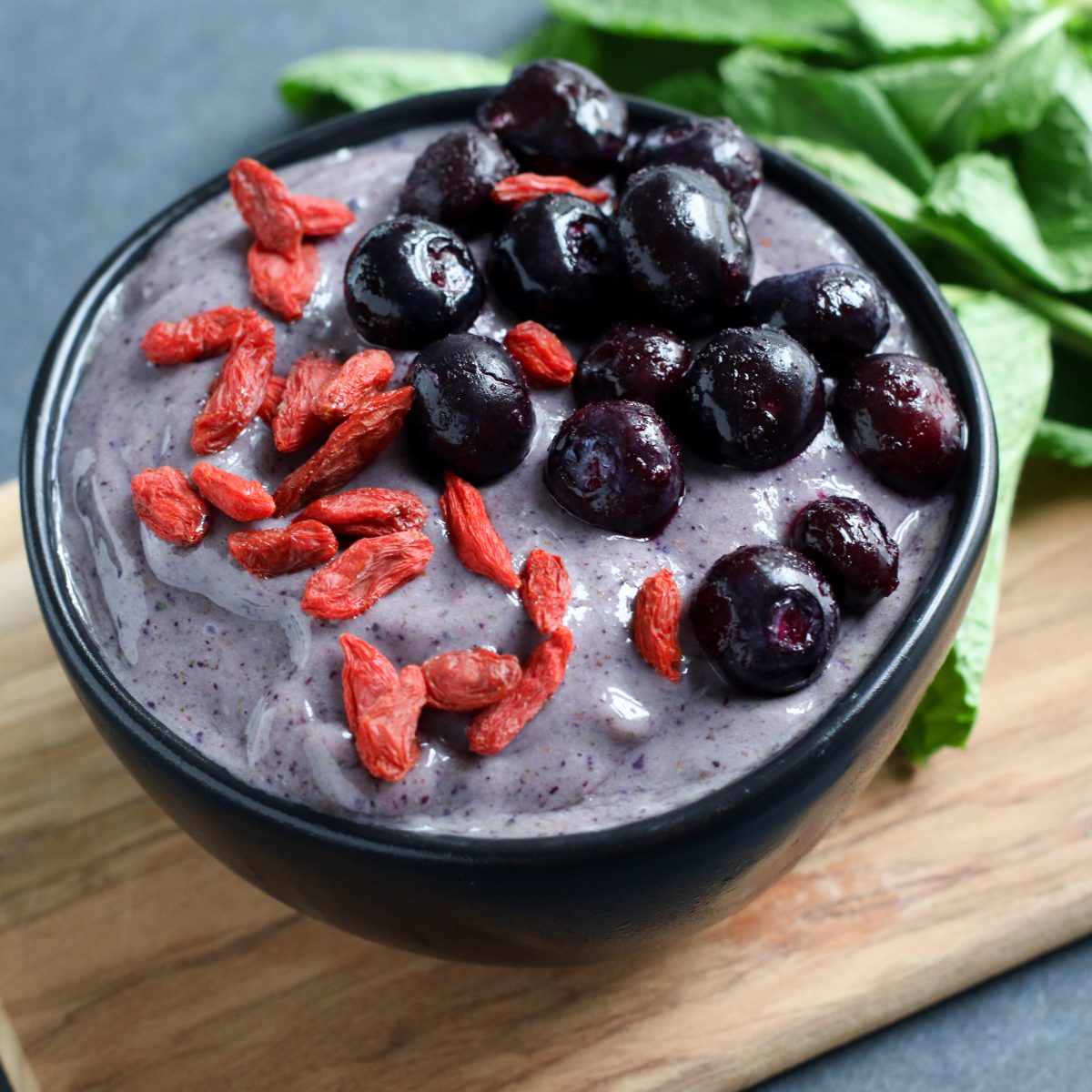 Healthy Mango Blueberry Smoothie Recipe