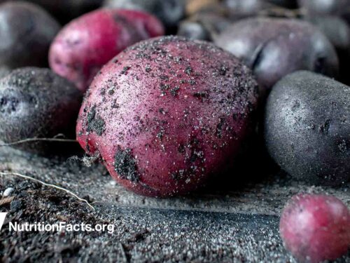 strawberries | Health Topics | NutritionFacts.org