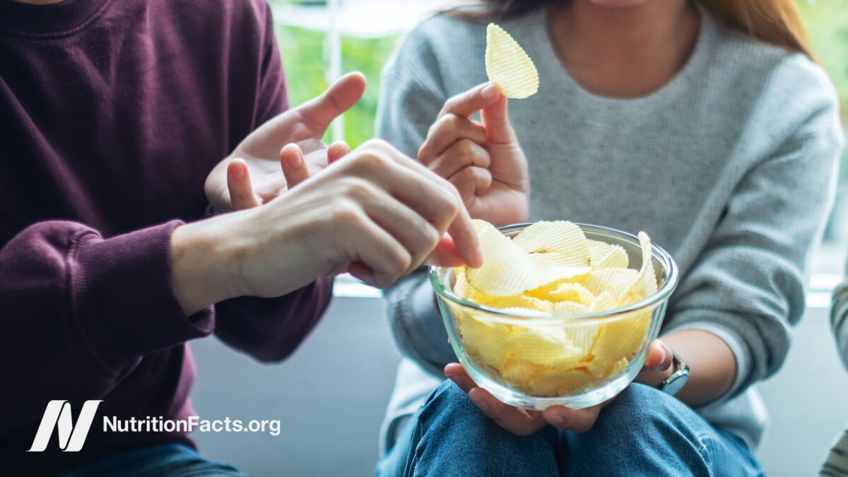 How Ultra-Processed Foods Could Cause Disease: Loss of Phytonutrients